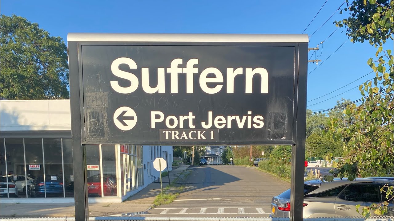 NJ Transit Bergen County Line Train #1165 Departing Suffern. - YouTube