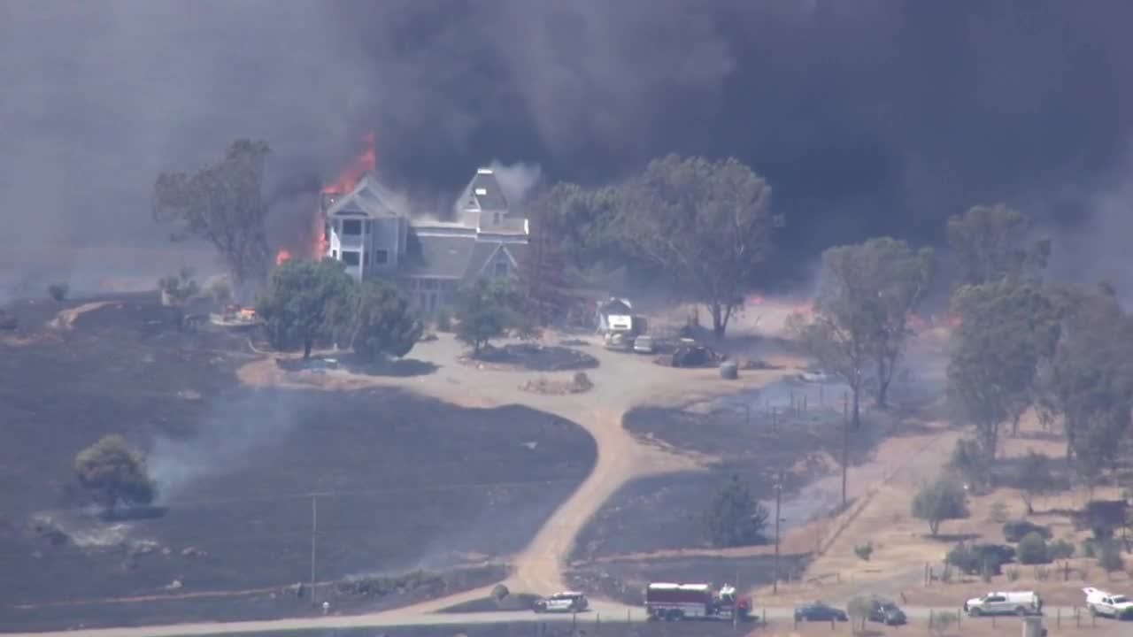 Neighbors helped each other as Intanko Fire burned close to homes - YouTube