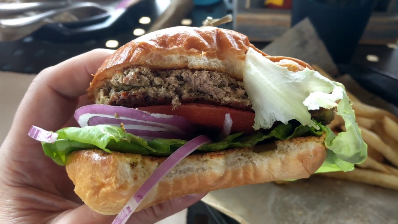 The Overlook Bar & Grill | Vegan Food | Naples, Florida - YouTube