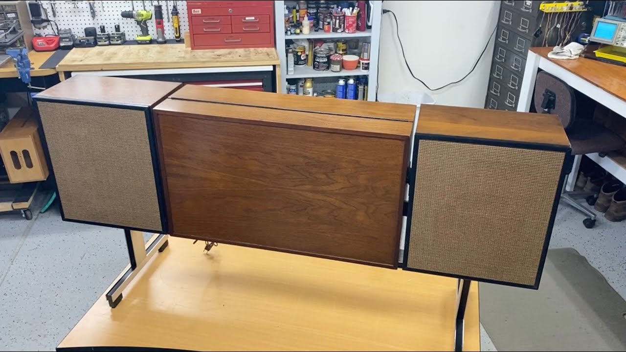 Restoring a Zenith A940 "The Trent" Stereo Console - YouTube
