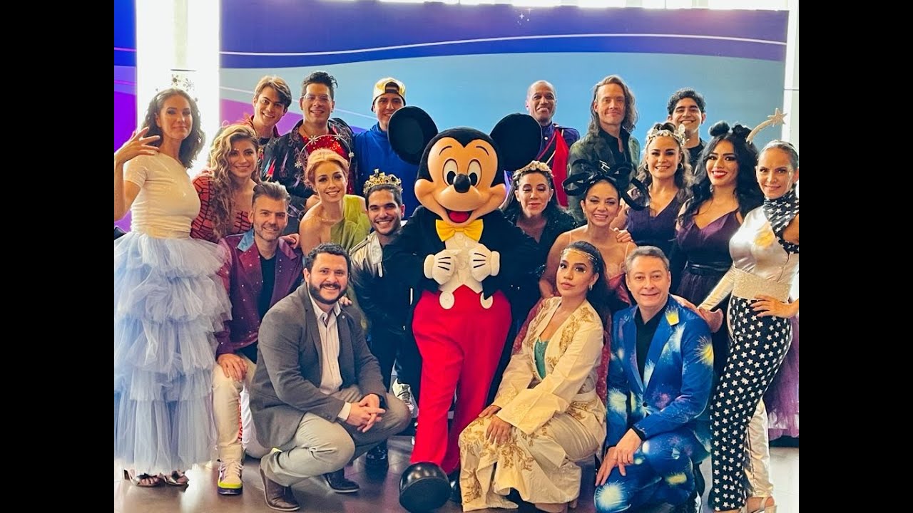 MEDLEY DISNEY - YouTube