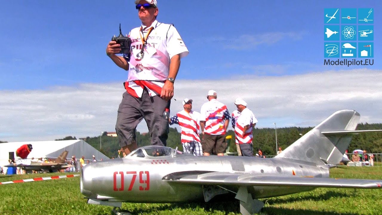 MIG-15 ROD SNYDER TEAM USA RC TURBINE JET WM - YouTube