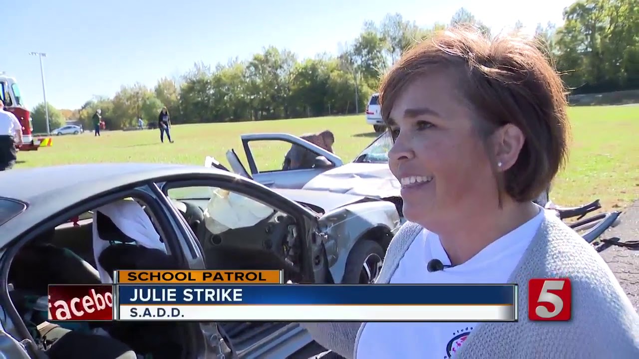 School Patrol: Students against destructive decisions - YouTube
