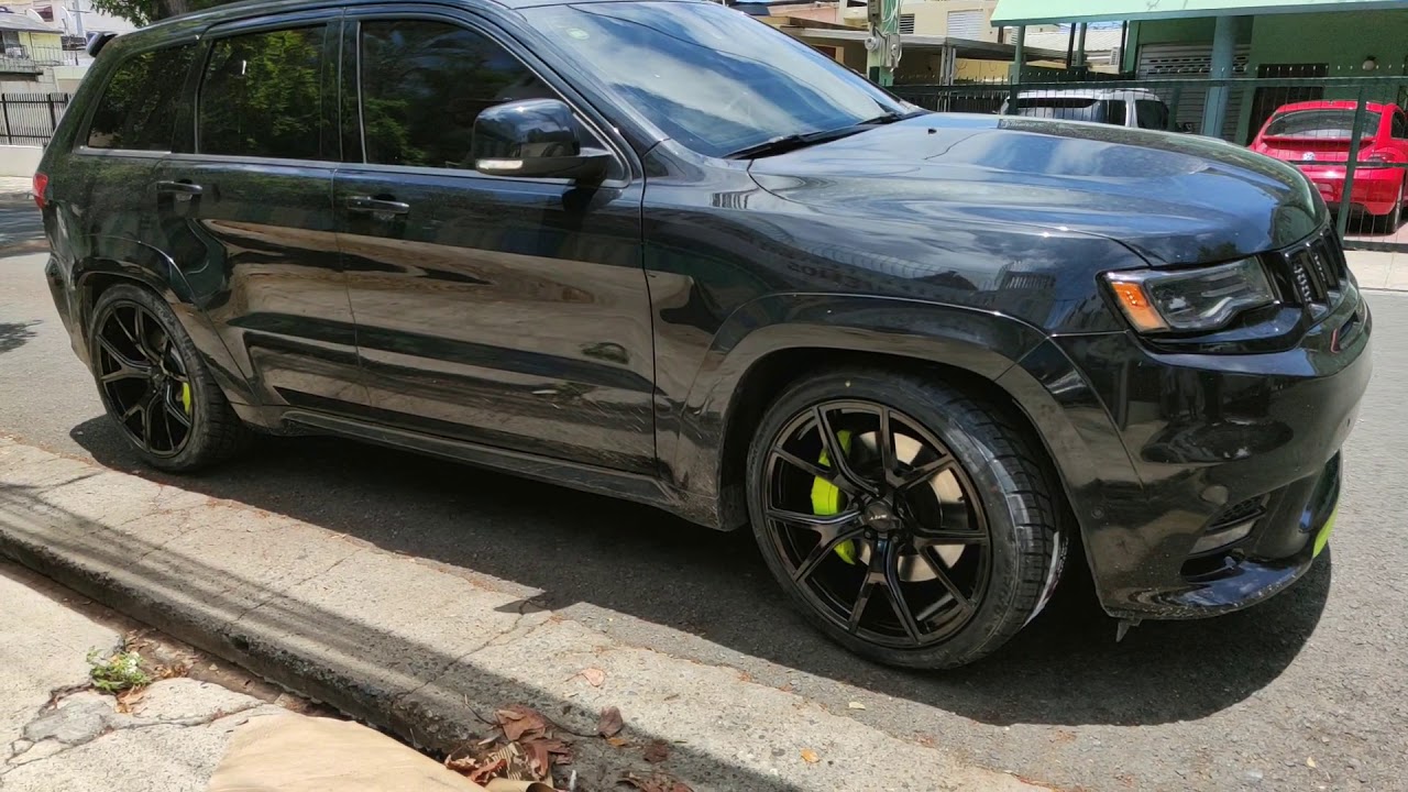 JEEP SRT AROS 22 X 10.5 REEMPLAZO DE LOS ORIGINALES 20 X 10 - YouTube