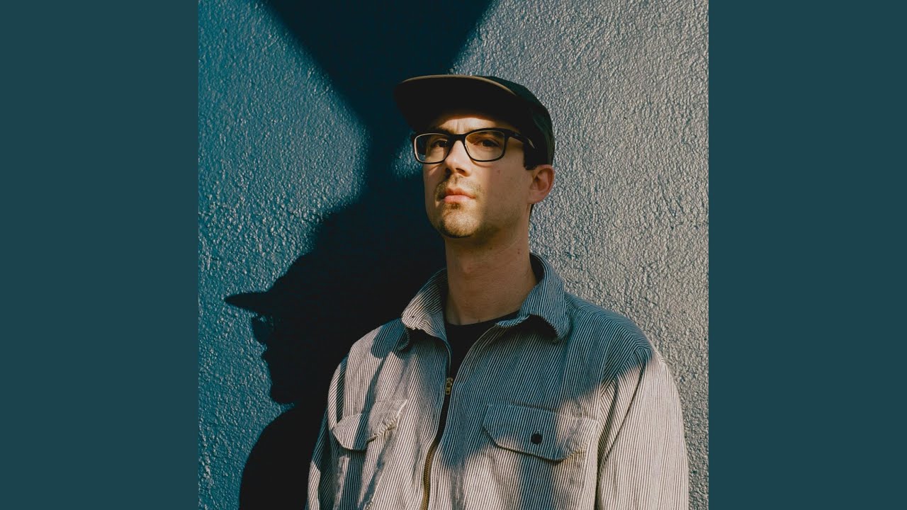 Magic Tricks (feat. Paris Houston & Monicar) - YouTube