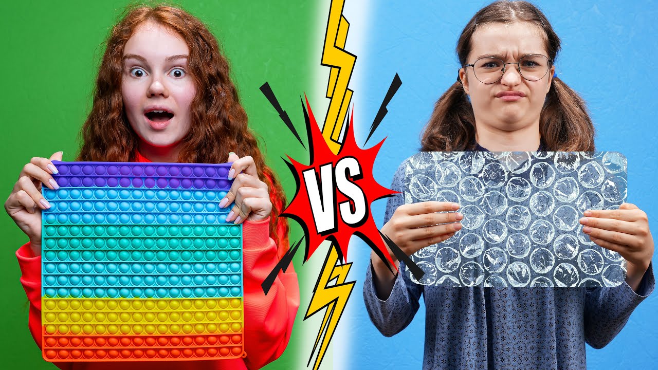 POPULAR VS NERD! Funny situations at SCHOOL! - YouTube