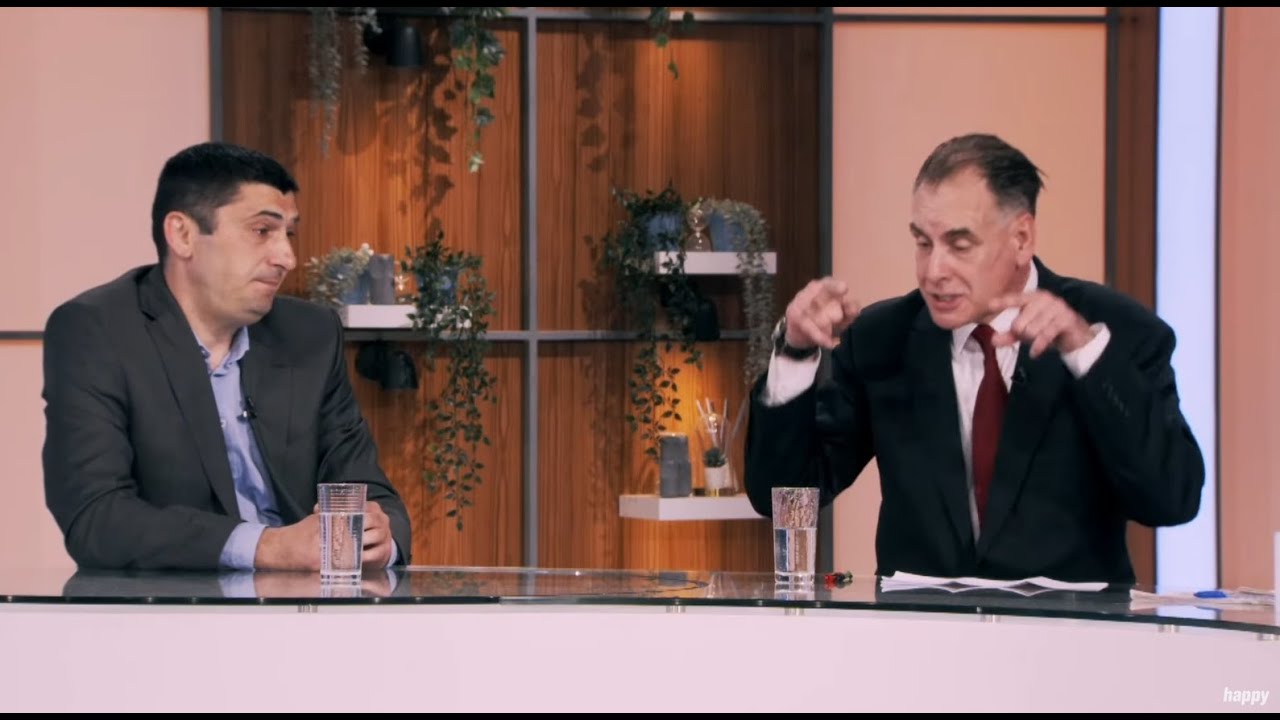 Sukob misljenja kraj malih ekrana - Dzon Bosnic i Branislav Djokic ...
