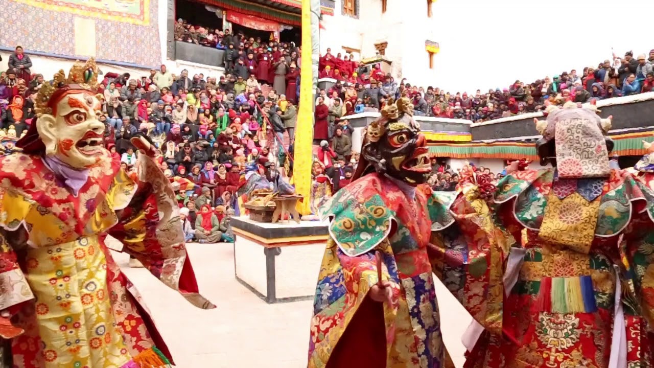 SPITUK GUSTOR MASK DANCE LADAKH 2019 Chams skor chenmo - YouTube
