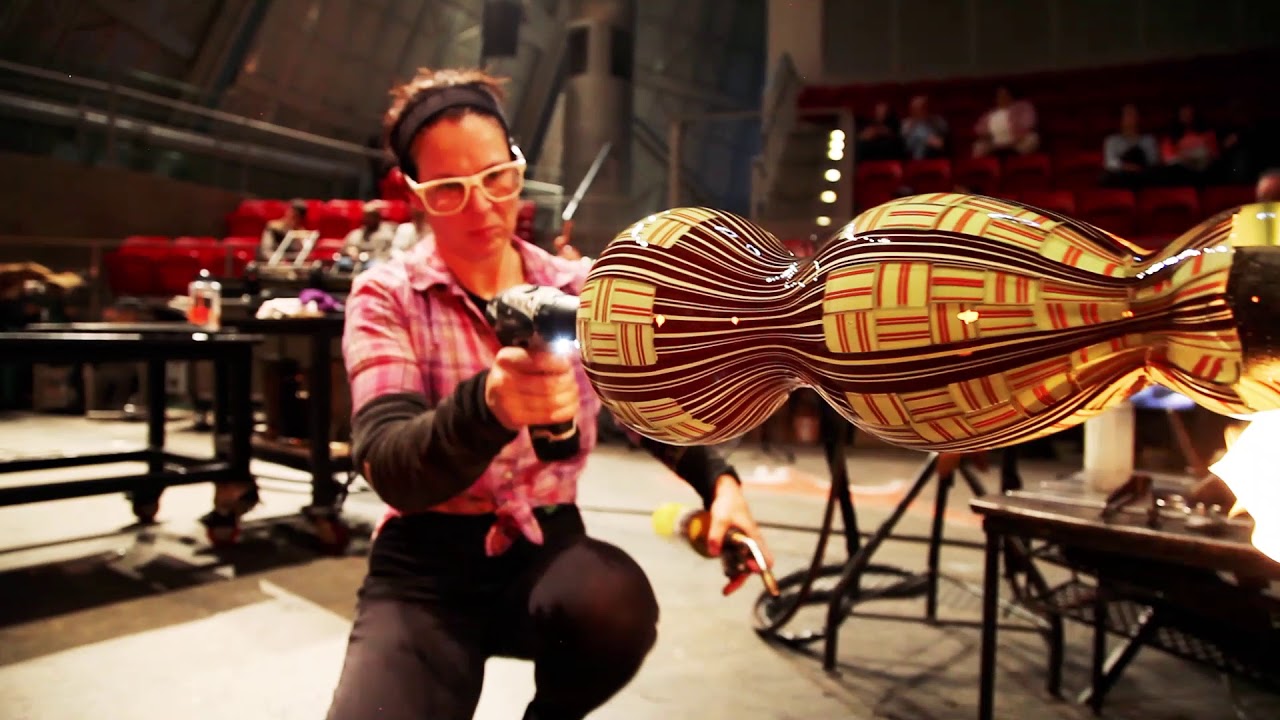 Colorful Murrini & Cane glass roll-up blown glass Claire Kelly - YouTube