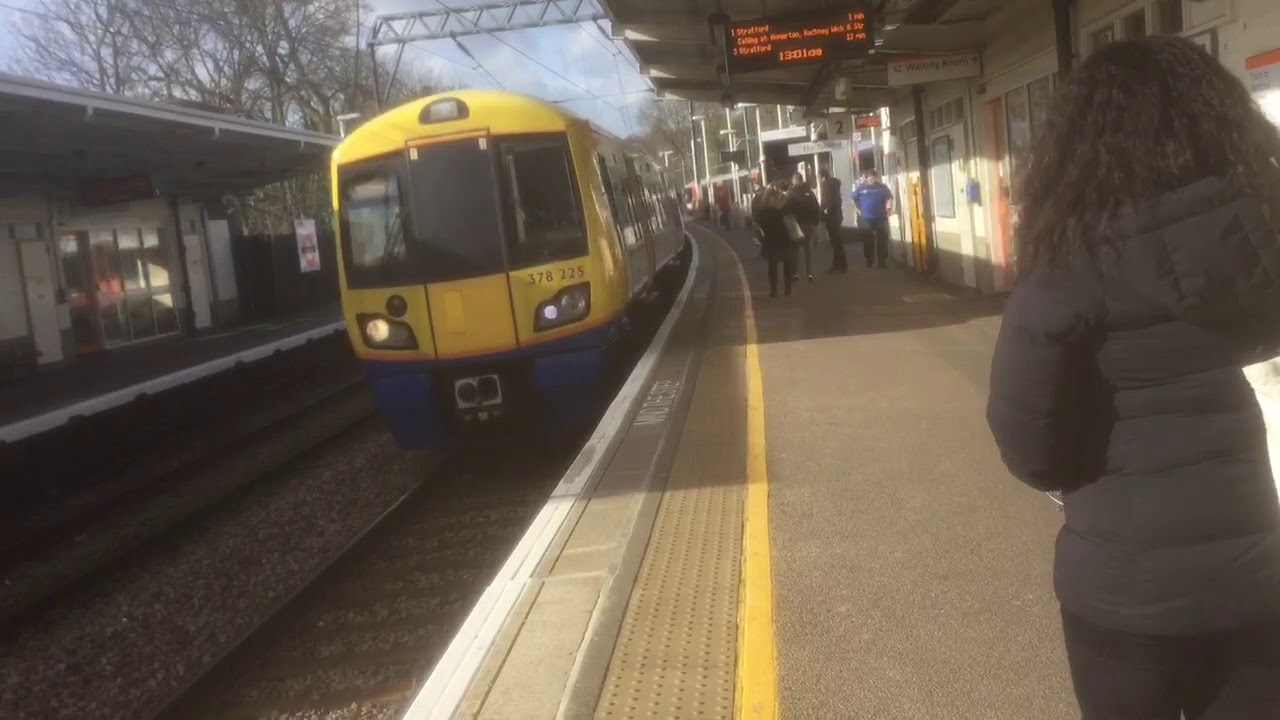 London overground class 378 arriving at gospel oak - YouTube