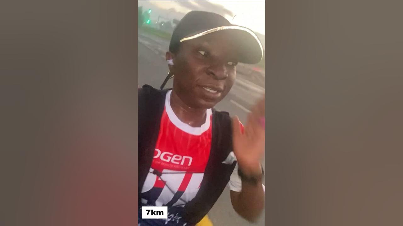 Weekend Long Run 27km - YouTube