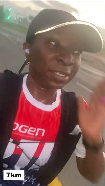 Weekend Long Run 27km - YouTube