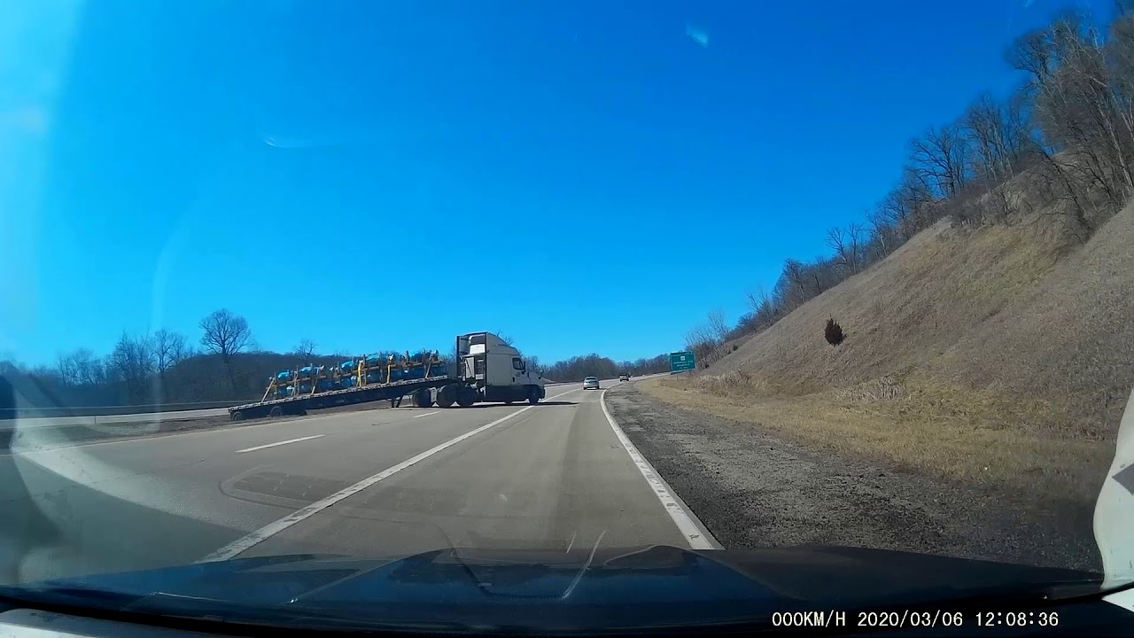 Semi fails U turn - YouTube