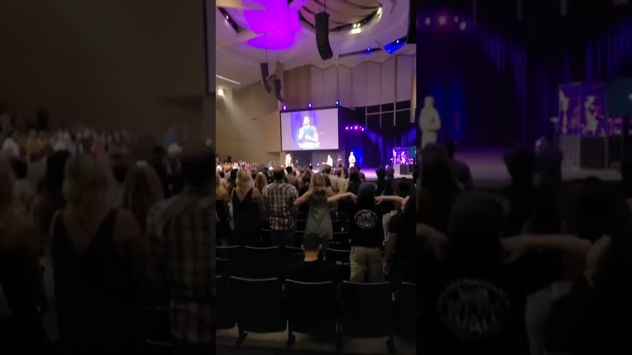 North Phoenix Baptist Church Sunday Morning Worship Team - YouTube