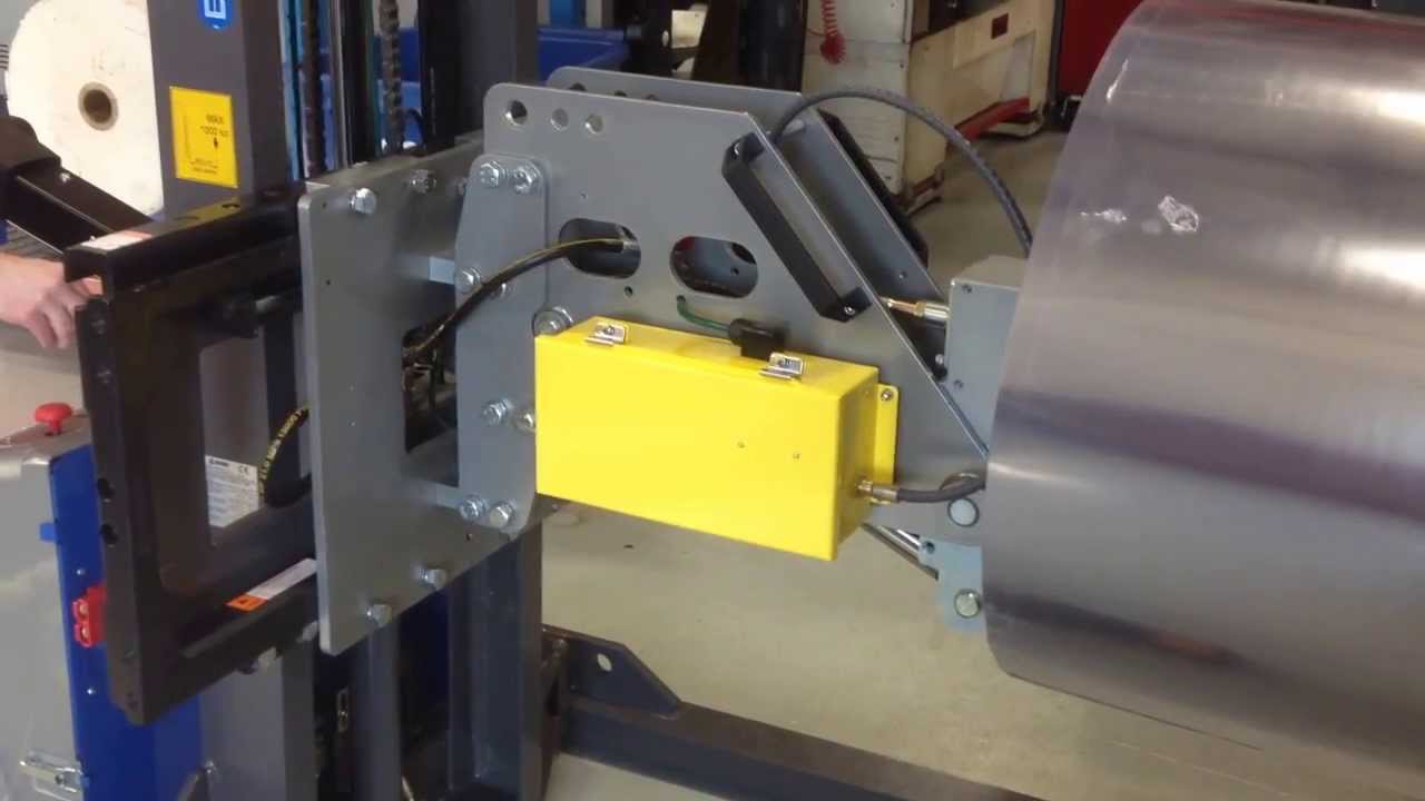 Hydraulic Side Shift - YouTube