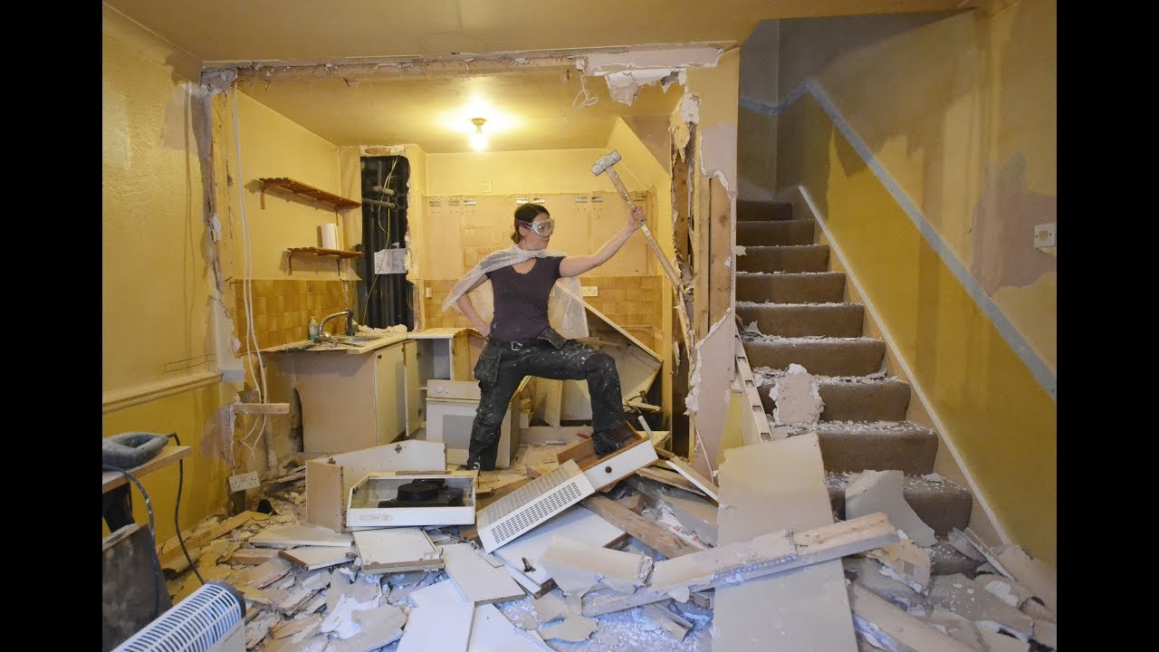 Woman Builder: Do Something AMAZING! - YouTube