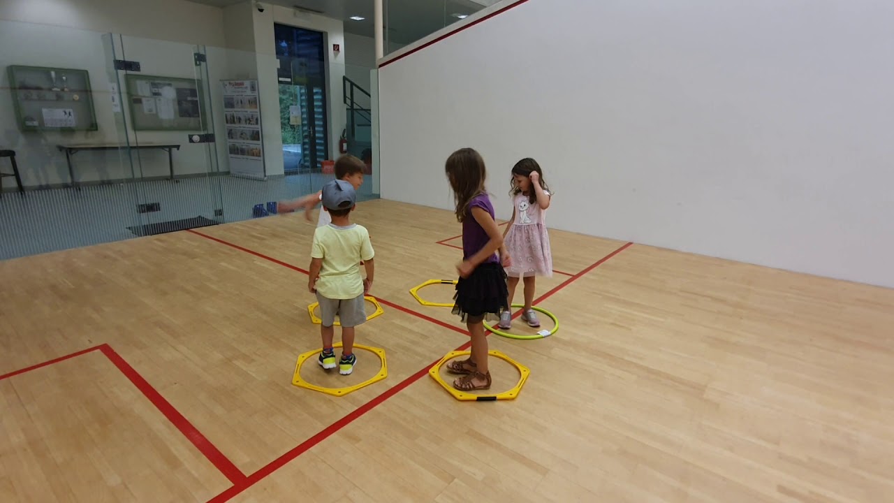 Saute / jump - YouTube