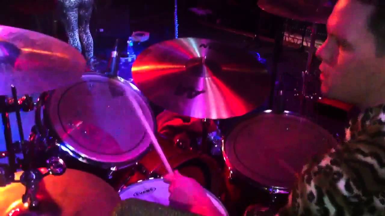 How to play fast Surf Drum Beat - YouTube