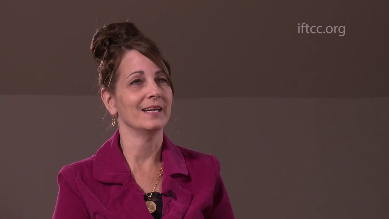 Growing up with a transgender parent - YouTube