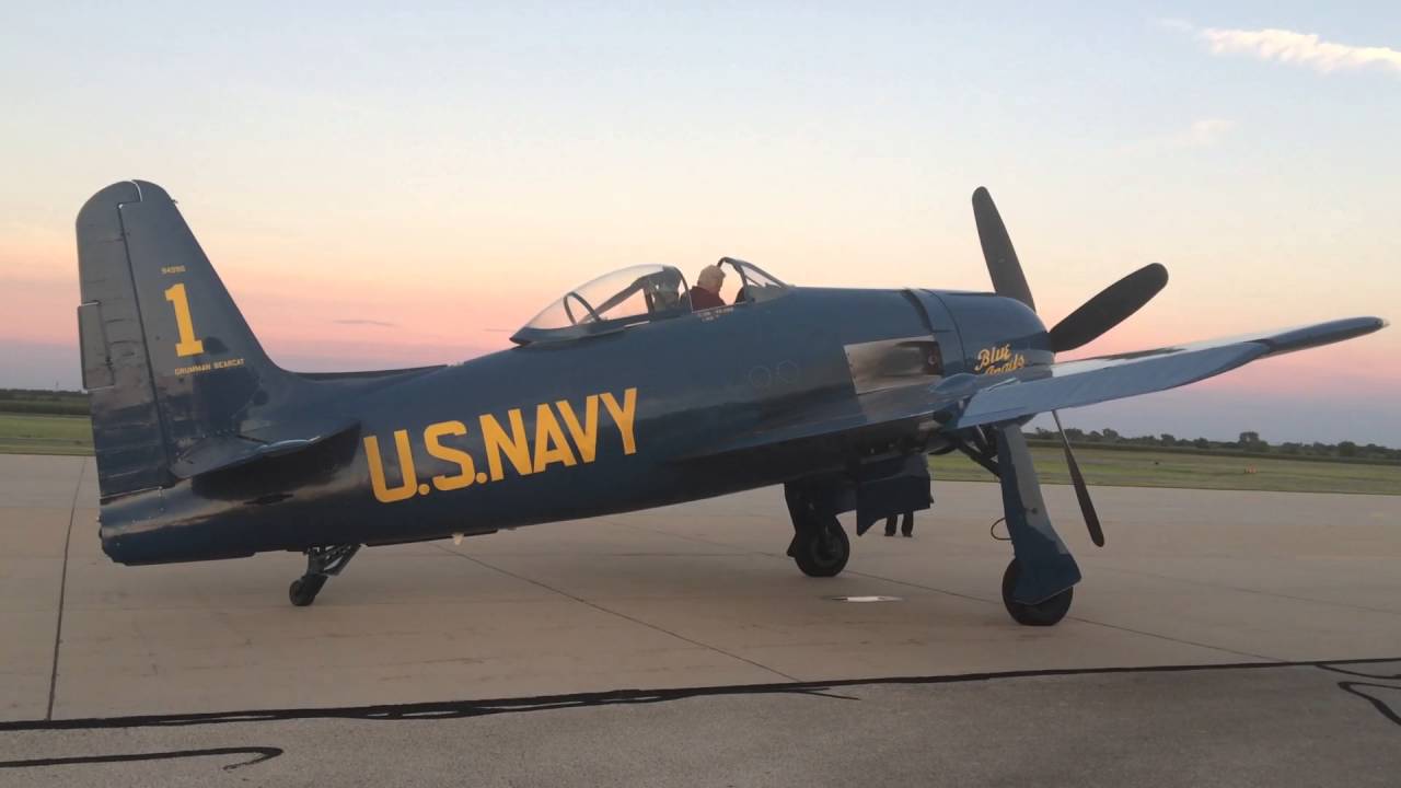 US Navy Blue Angels Grumman F8F Bearcat at Morris Airport (C09) - YouTube