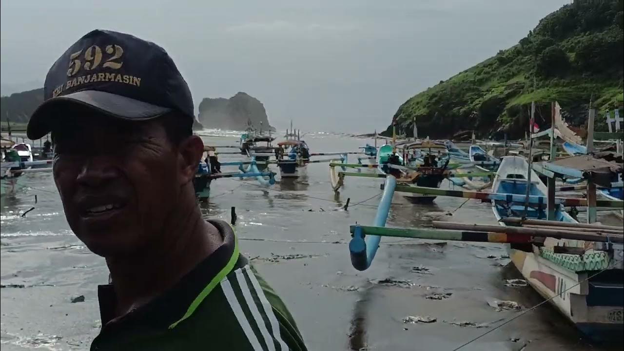 LAKA LAUT KEMBALI TERJADI DI PANTAI PAYANGAN AMBULU JEMBER 121224 - YouTube