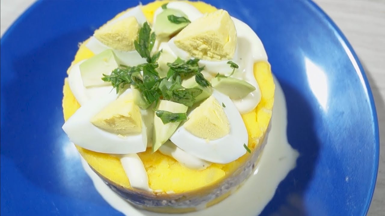 Potato layered dish: Causa Lima style with tuna [ Peruvian food ...