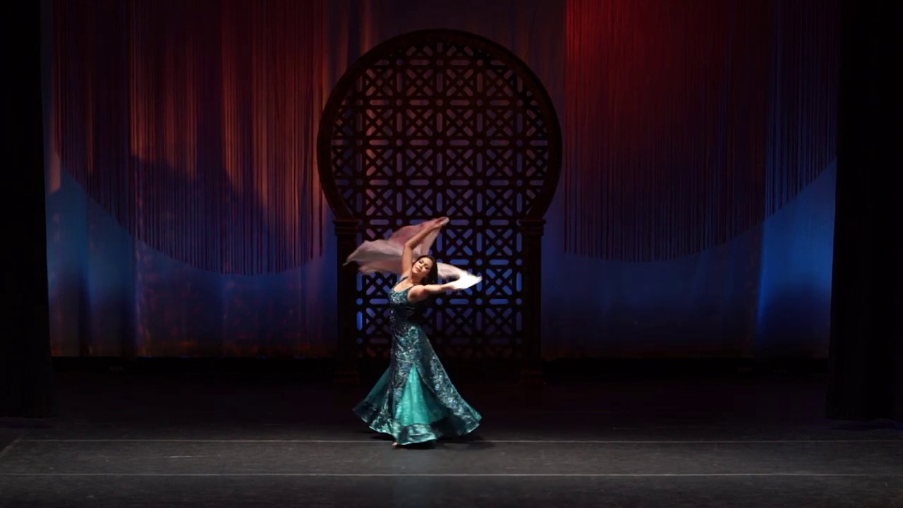 "Nesma" Contemporary Middle Eastern Dance by Roshana Nofret - YouTube