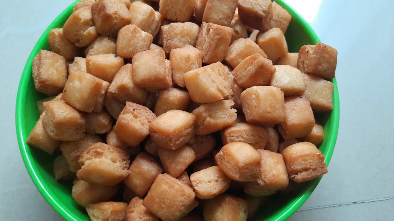 Shakkarpara|Shakkarpara Recipe|Shankarpali|Sweet Shakkarpara|Easy ...