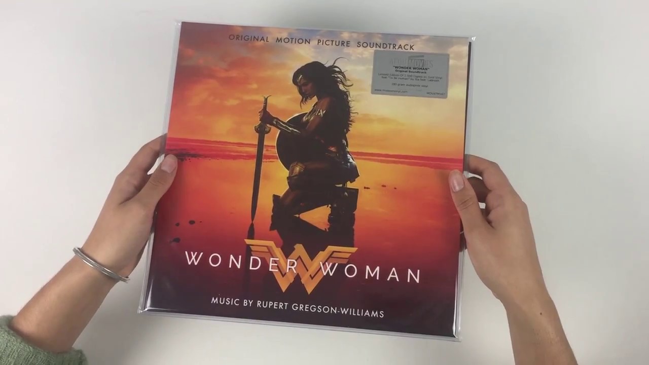 The unpacking of Wonder woman Original Score on vinyl - YouTube