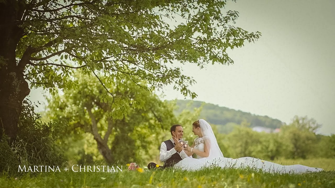 Martina + Christian - Highlights - YouTube