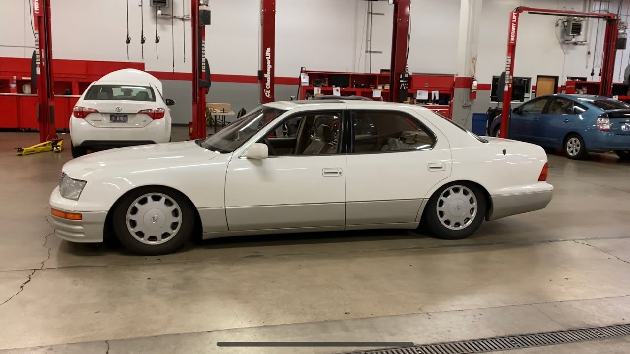 Installing the Junkyard UCF10 Godspeed Coilovers on our UCF20 LS400 ...