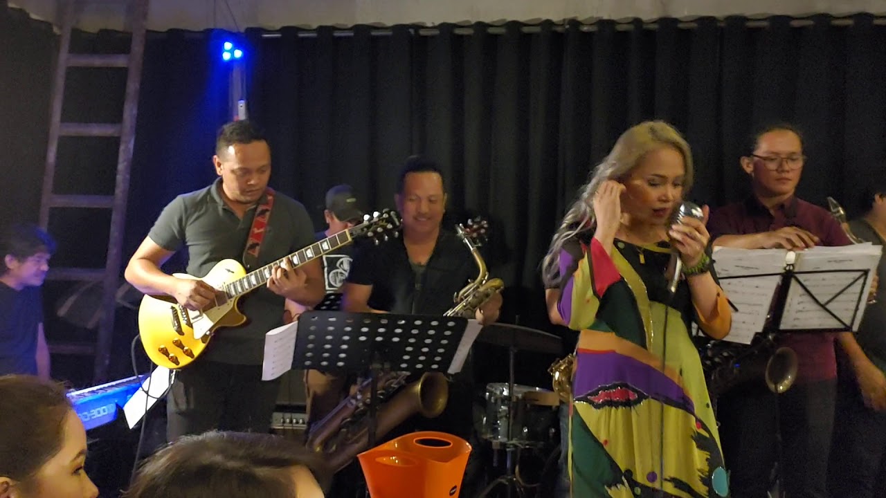Trifecta @ The New Tago Jazz Cafe. - YouTube