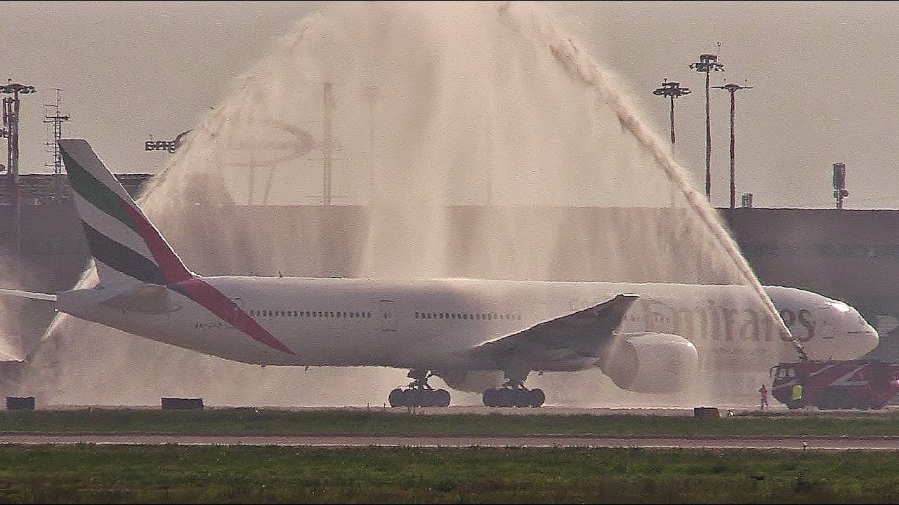 Emirates B77W inaugural flight - Bologna G. Marconi Airport - YouTube