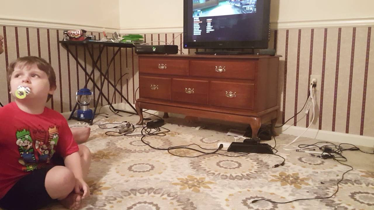 Kid rages and throws controller - YouTube