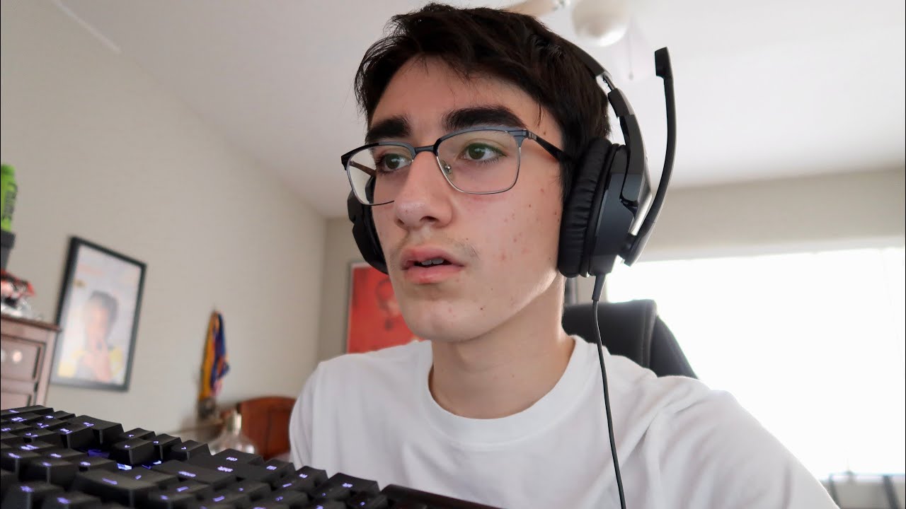 That One Friend With Weird Keybinds - YouTube