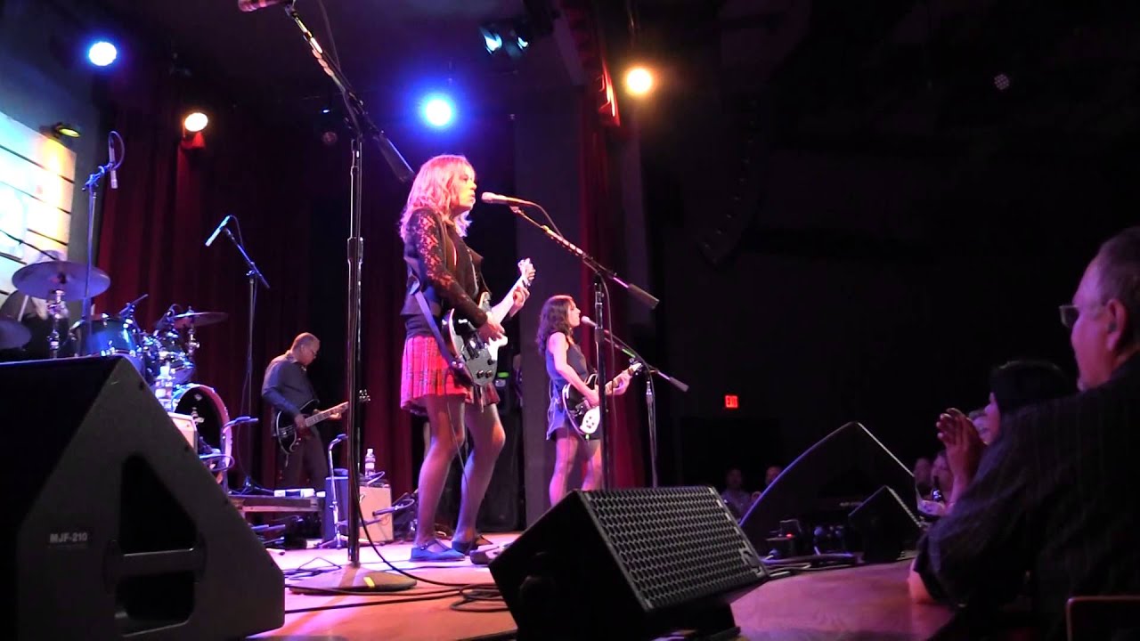 "If She Knew", The Bangles, LIVE, Nashville, TN, GREAT SHOW - YouTube
