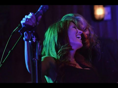 Catherine Loyer and Strawberry Roan, Boots Are Made For Walkin' - YouTube