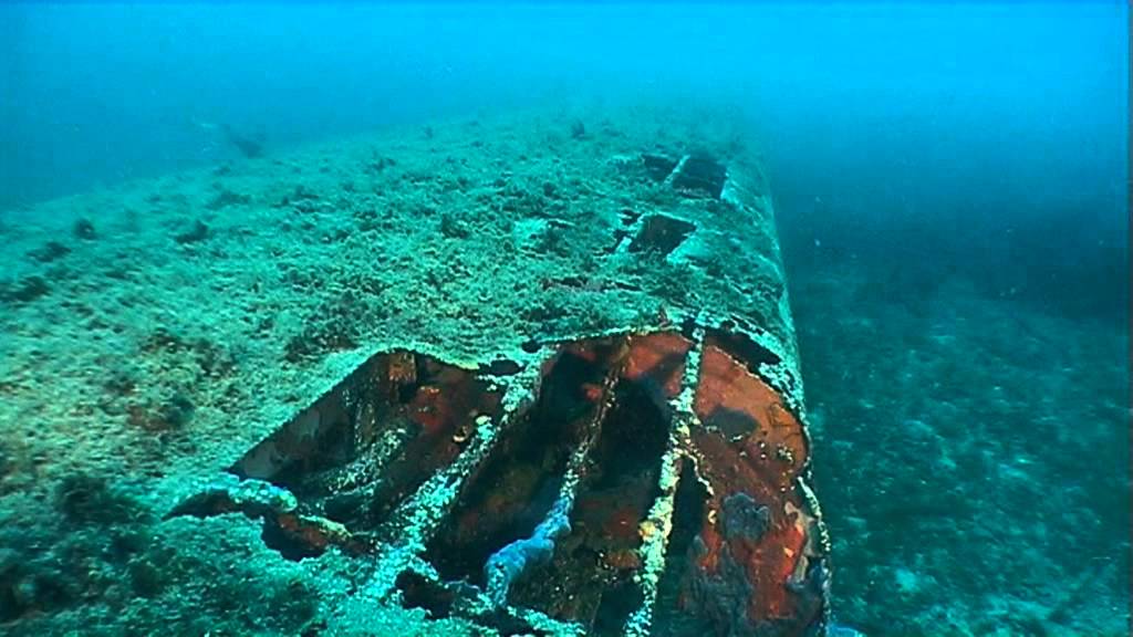 Les épaves - YouTube