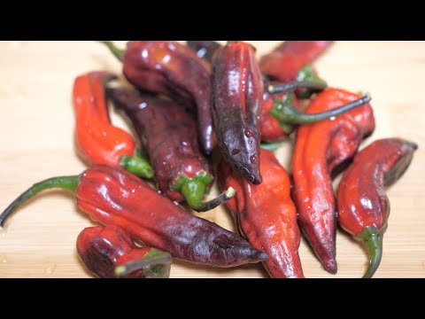 Naga Smooky Rainbow: Pepper Profile - YouTube