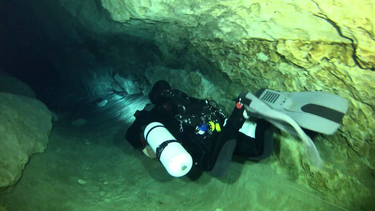 Blue Springs Cave Diving - YouTube