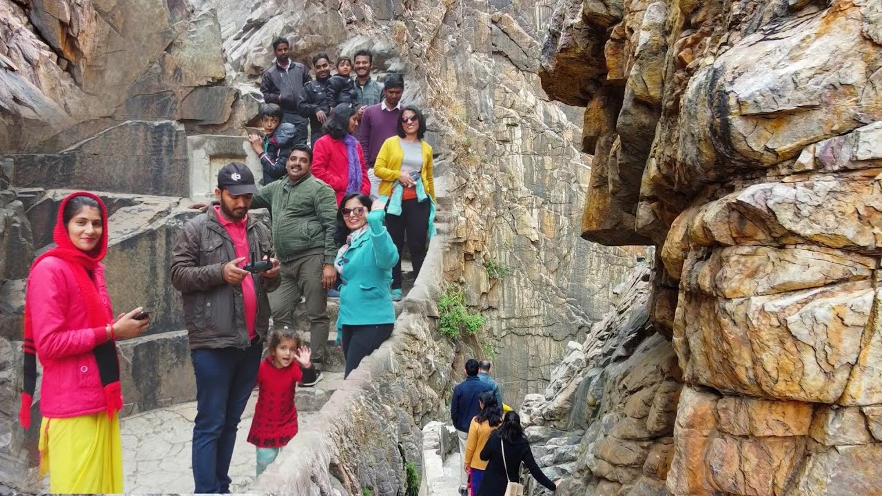 [334] ये जरूर देखना कभी 👌 Best Hill Waterfall Alwar Garva ji Drone view ...