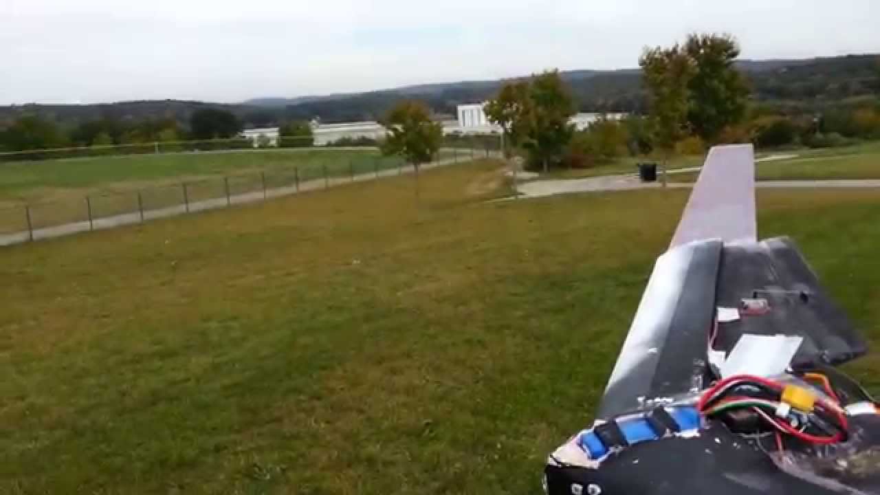 flying wing home made RC - YouTube