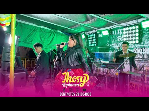 Jhosy Espinoza y Los Rusos del Perú (Mix Huaynitos del recuerdo )