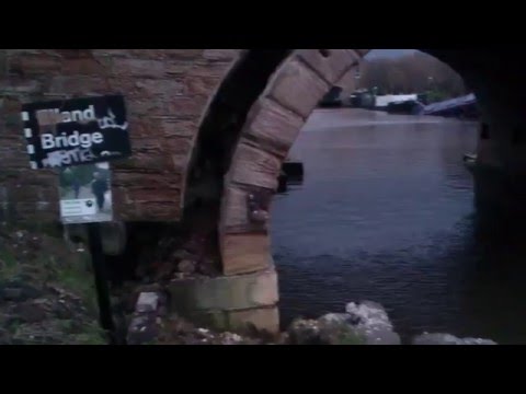 Elland Bridge Collapse, Boxing Day Floods, Calderdale, Yorkshire, UK ...
