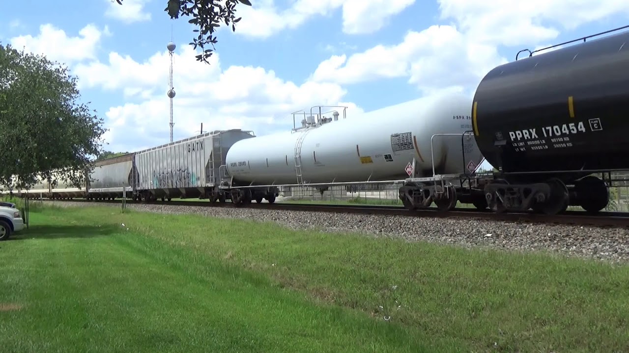 UP #8434 Leads MFWEW-09 - YouTube