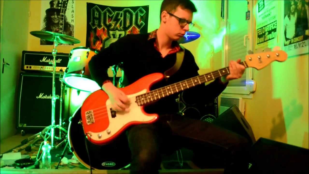 Velvet revolver-Set me free bass cover - YouTube