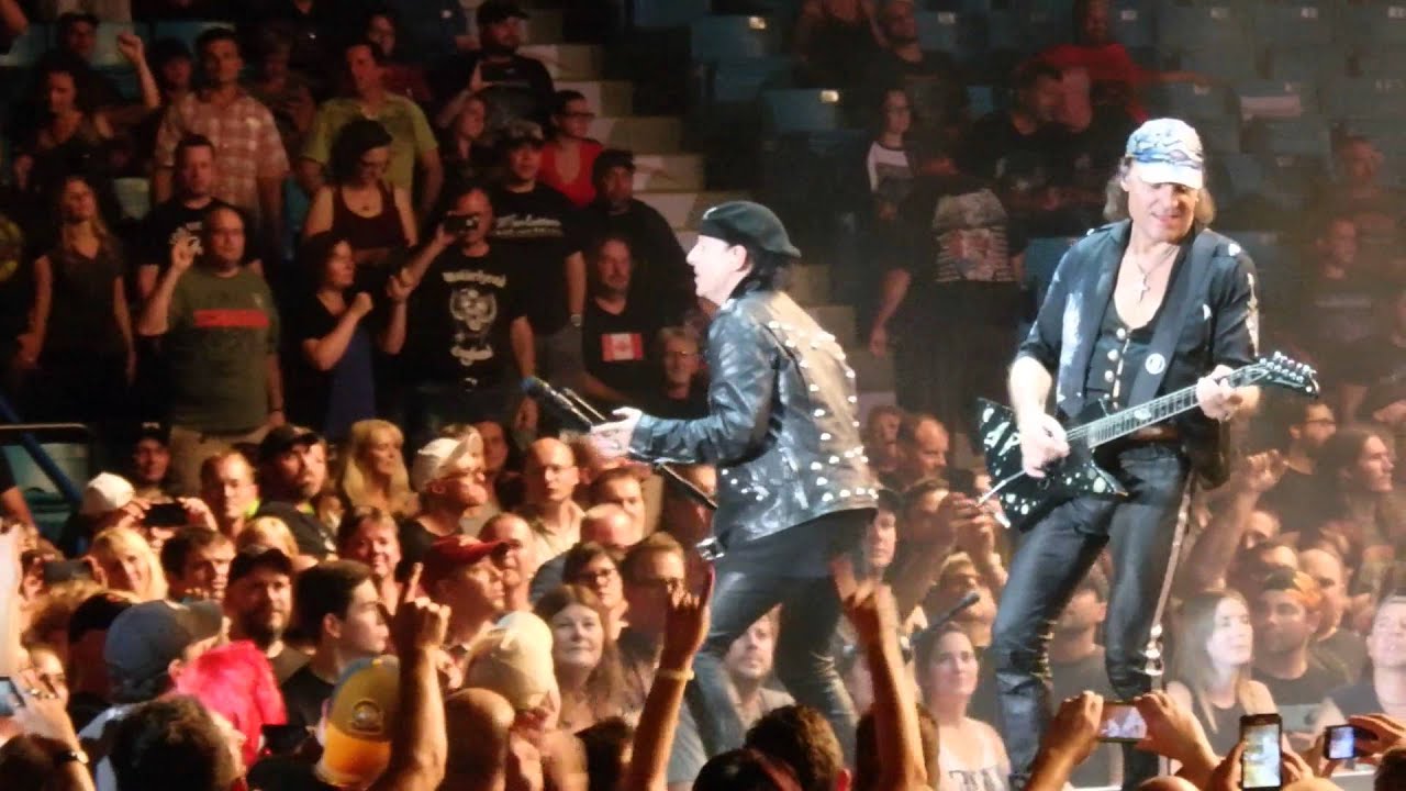 Rock you like a hurricane - Scorpions - Moncton Coliseum 16 Sep 2015 ...