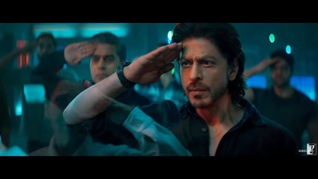 Pathaan Salute Theatre Reactions - YouTube