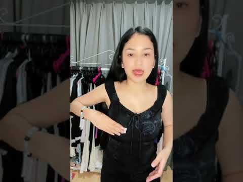 LIVE !!! womens sexy crot to lingerie hot madam us to viewer