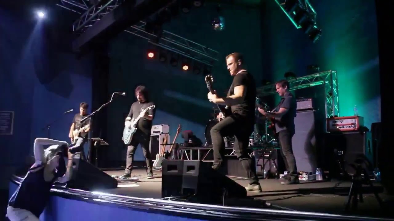 “Big Me” (Foo Fighters Tribute Band) “This is a Call” - YouTube